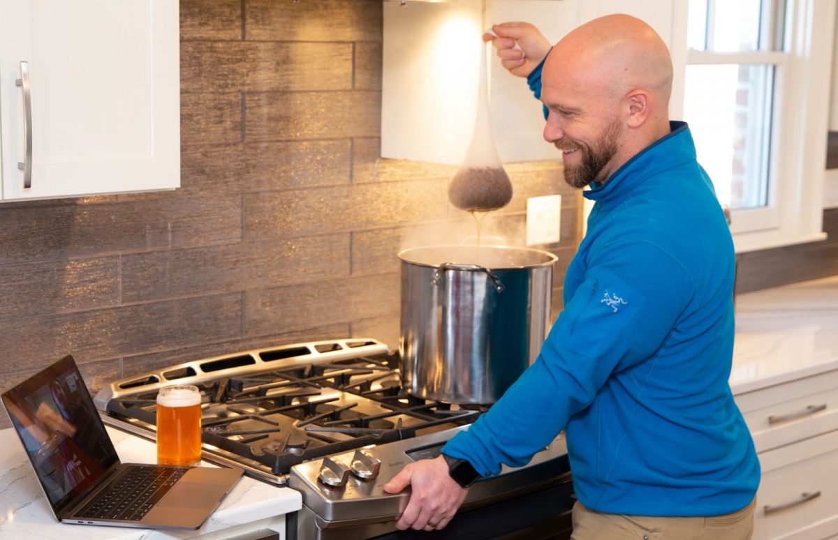 34 Virtual Team Building Activities: Best in 2022 | Weekdone Blog